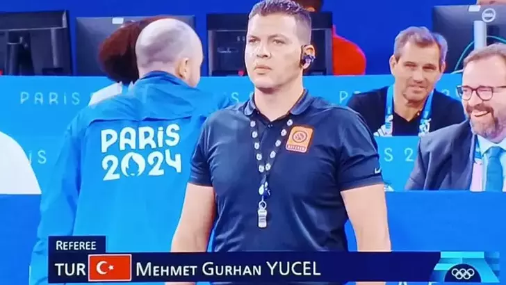 Tarihi finali yöneten Türk hakem!!!